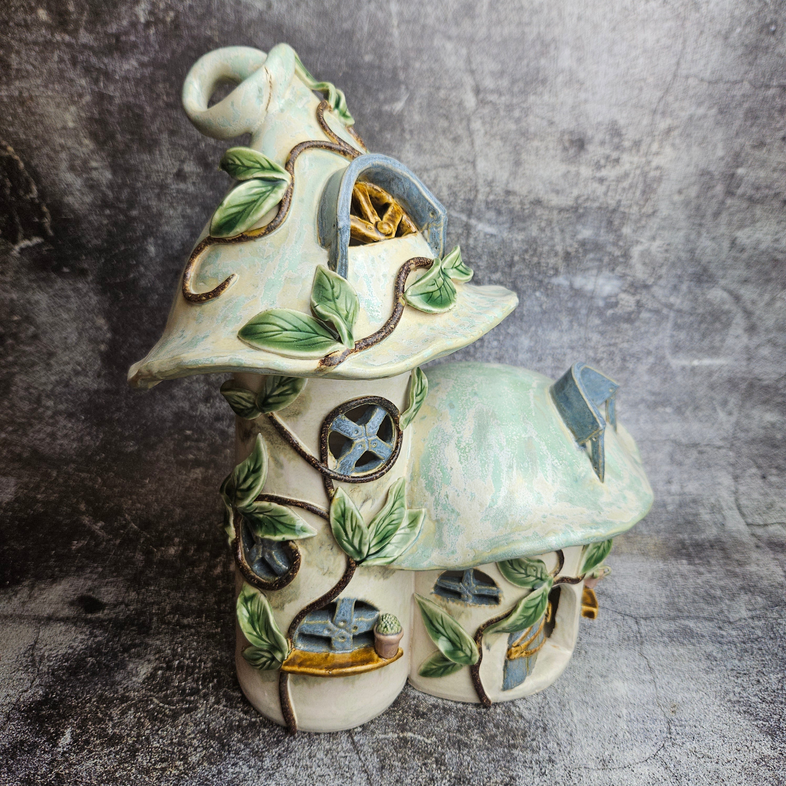 Vivified Mud Ceramics